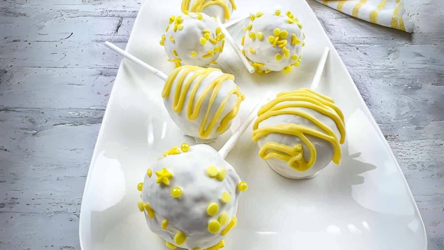 Lemon Cake Pops - Bake What You Love