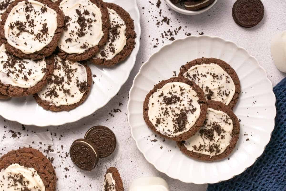 Crumbl Copycat Frosted Oreo Cookies - Bake What You Love